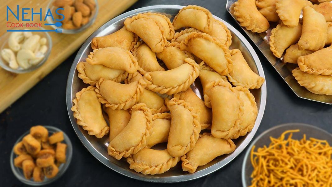 Meetha ghughra | gujiya recipe | ghughra recipe - Nehas Cook Book