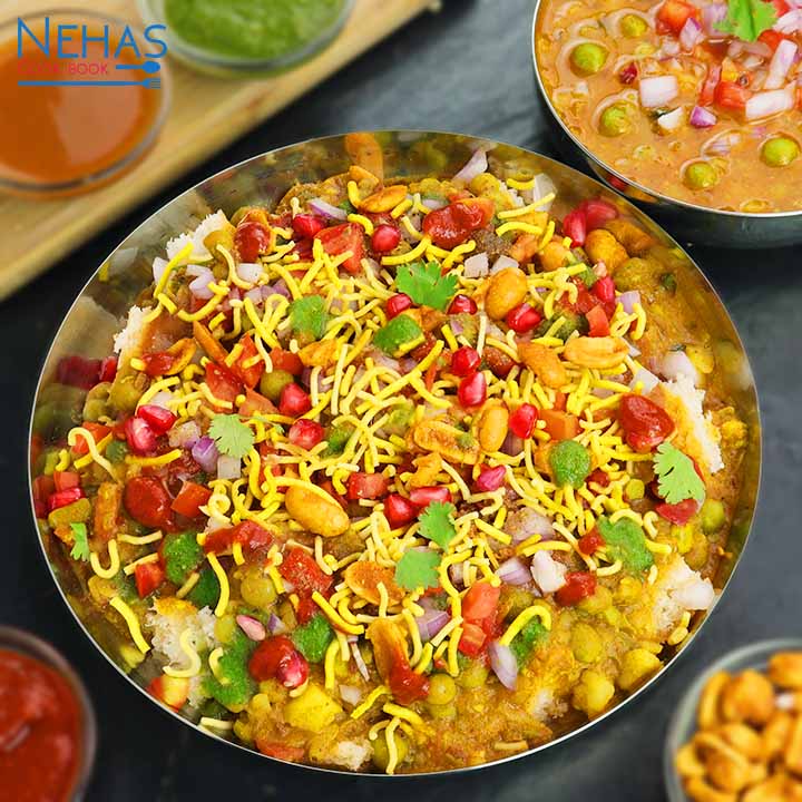 Pav ragda recipe | green peas pav ragda recipe | green peas ragda ...