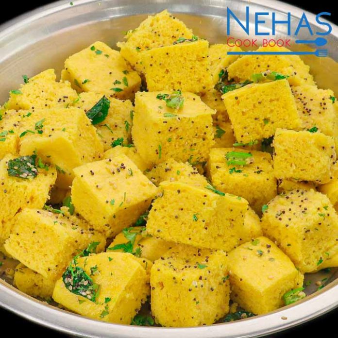 Khaman dhokla | khaman dhokla with premix recipe | Gujarati khaman ...