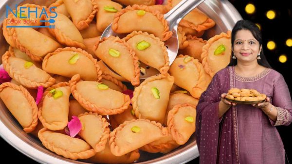Meetha ghughra with tips | Gujarati meetha ghughra | sooji gujiya - No ...
