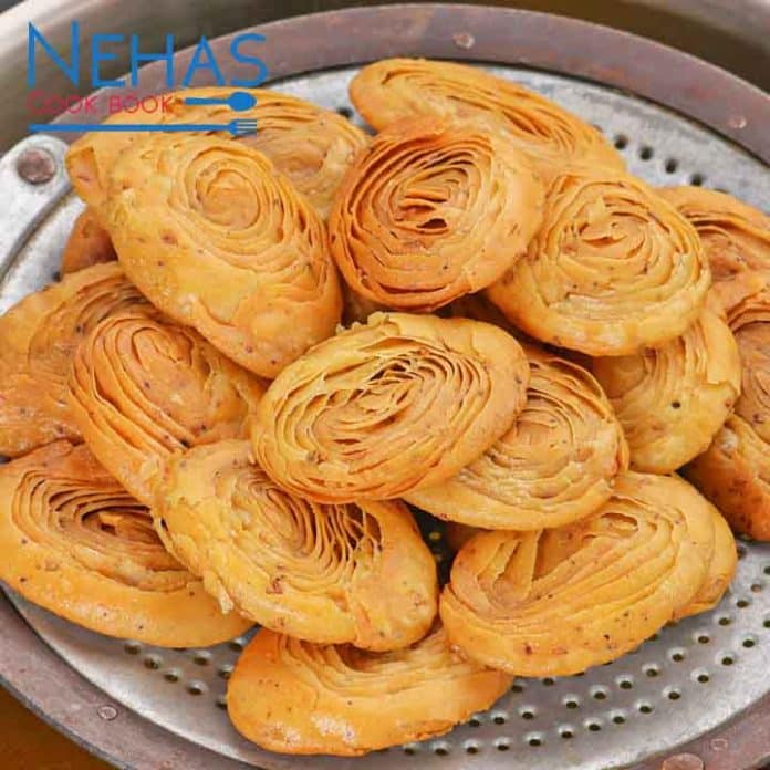 Farsi puri with wheat flour | layered farsi puri | verki puri - Nehas ...