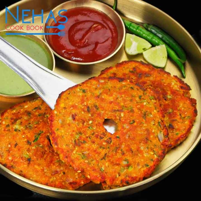 Poha thalipeeth recipe | poha nasta | poha ka nashta - Breakfast ...